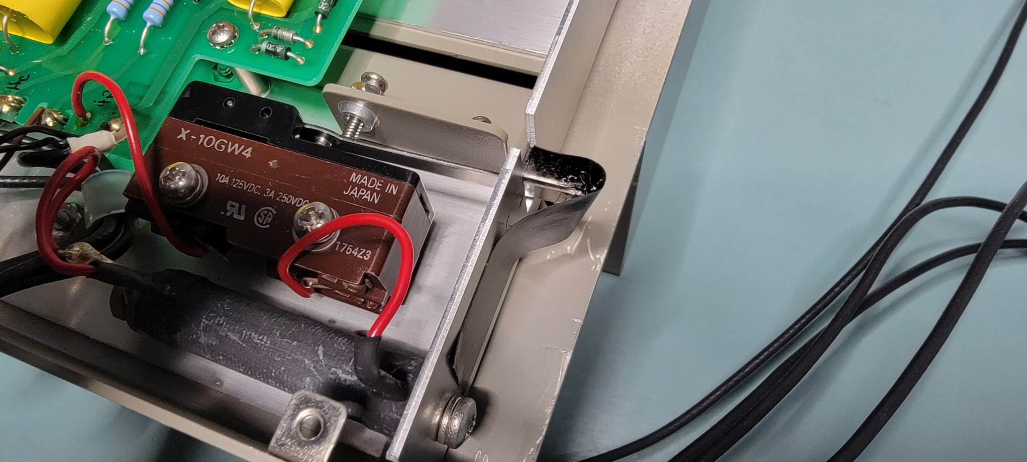 LCR measurements at high DC bias voltages; how and why? Agilent 16065A ...