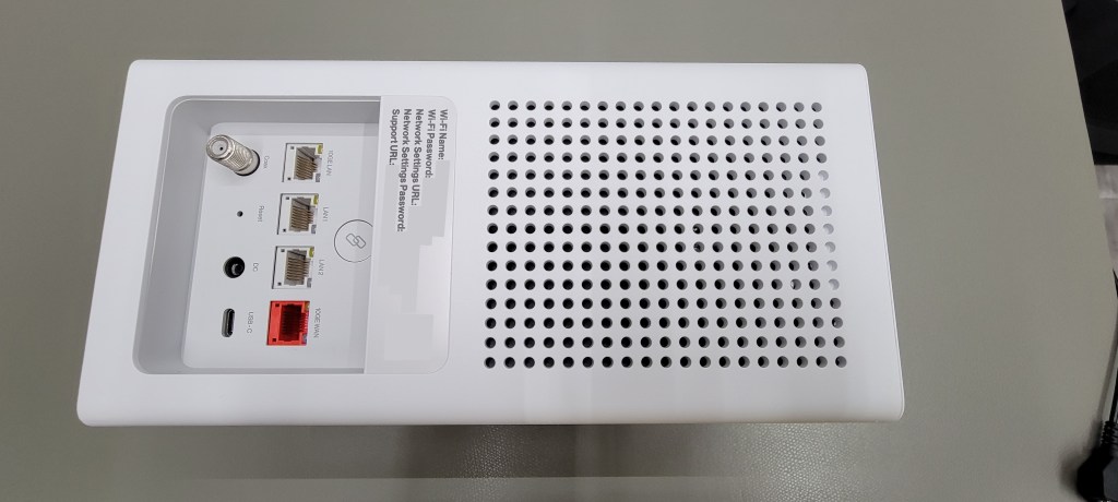 Product teardown: Verizon (Wistron NeWeb Corporation) CR1000A WiFi 6E ...