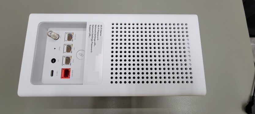 Product teardown: Verizon (Wistron NeWeb Corporation) CR1000A WiFi 6E ...